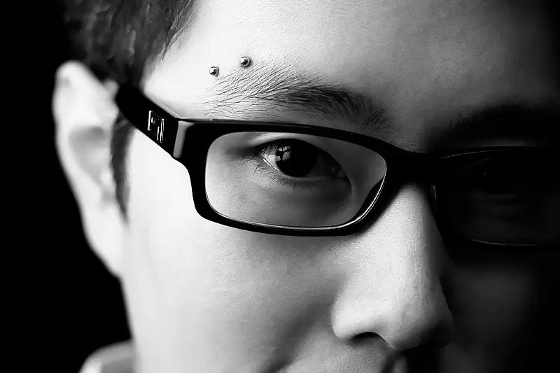 Unleash Your Inner Rebel with Horizontal Eyebrow Piercing - The Body Rings