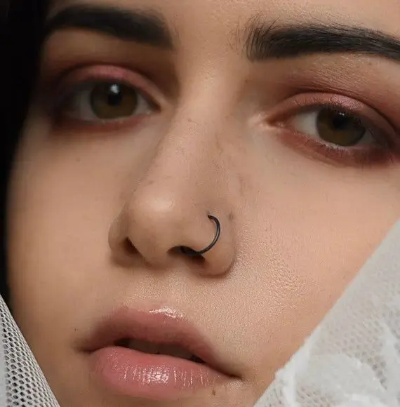 The Subtle Charm of the 18 Gauge Nose Ring - The Body Rings